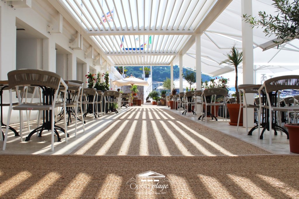 Opera Beach in Nice : Private beach and restaurant on the seafront